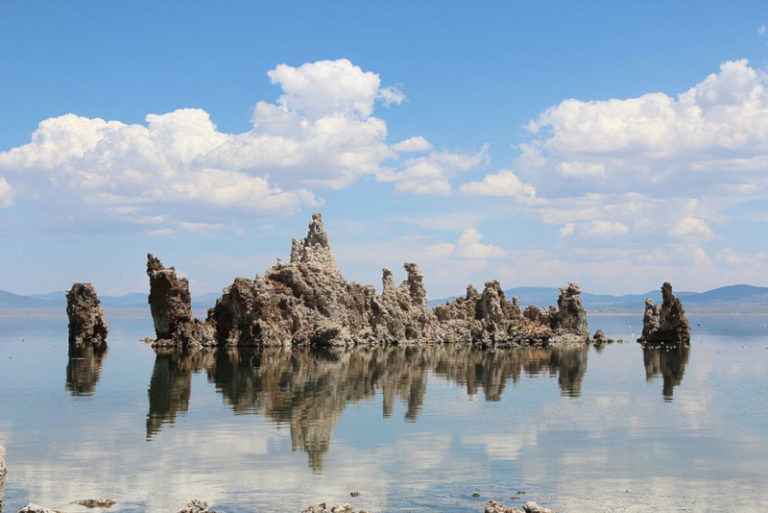 Mono Lake l Stunningly Beautiful - Our Breathing Planet