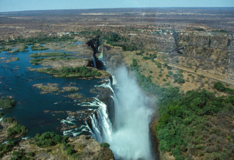Victoria Falls l Breathtaking Splendor - Our Breathing Planet
