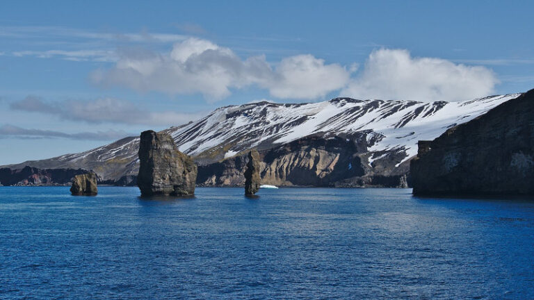 Onyx River l Antarctica's Most Important Glacial Stream
